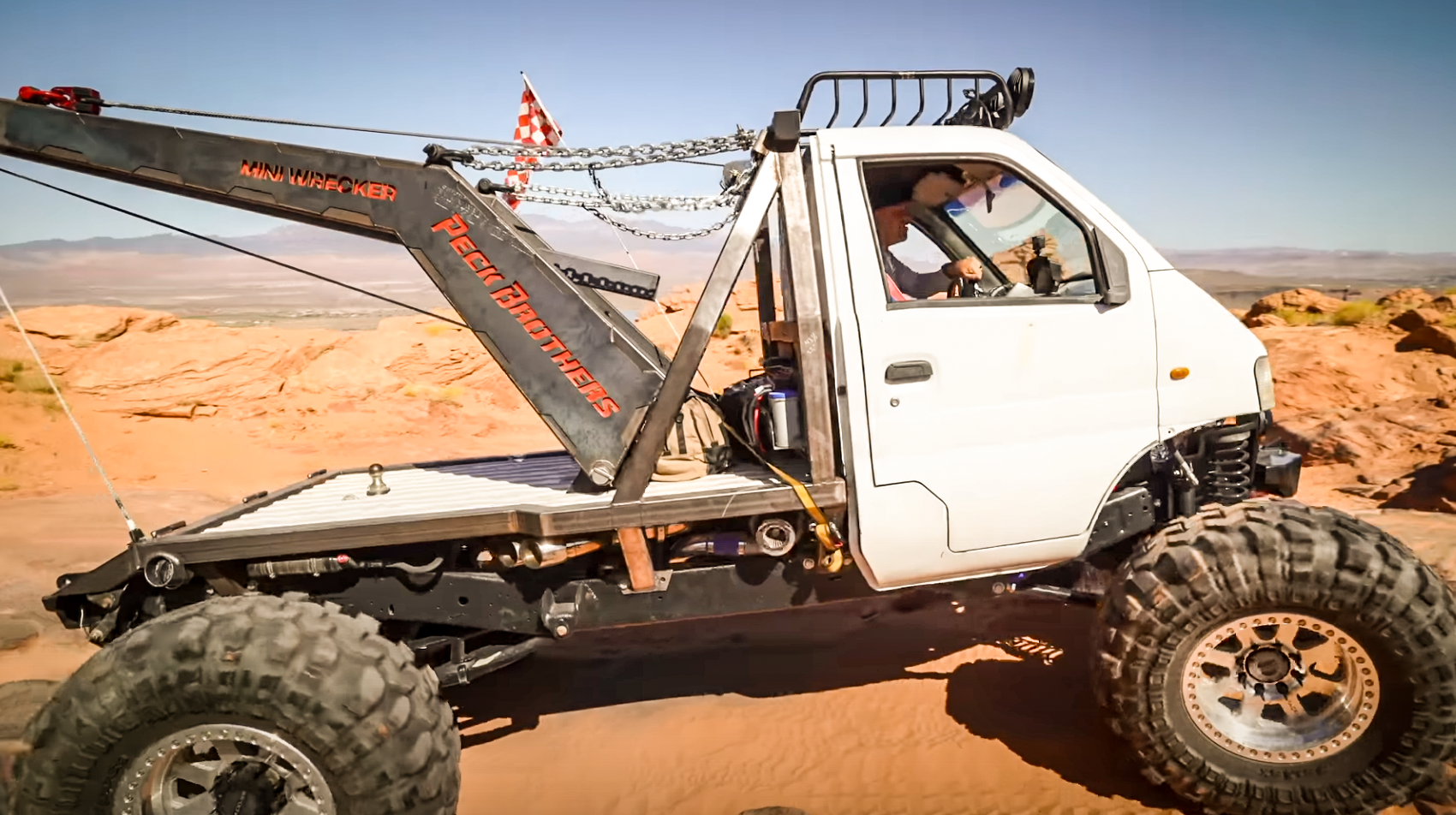 The Peck Bros Bring Their Mini-Wrecker to Sand Hollow – Motobilt