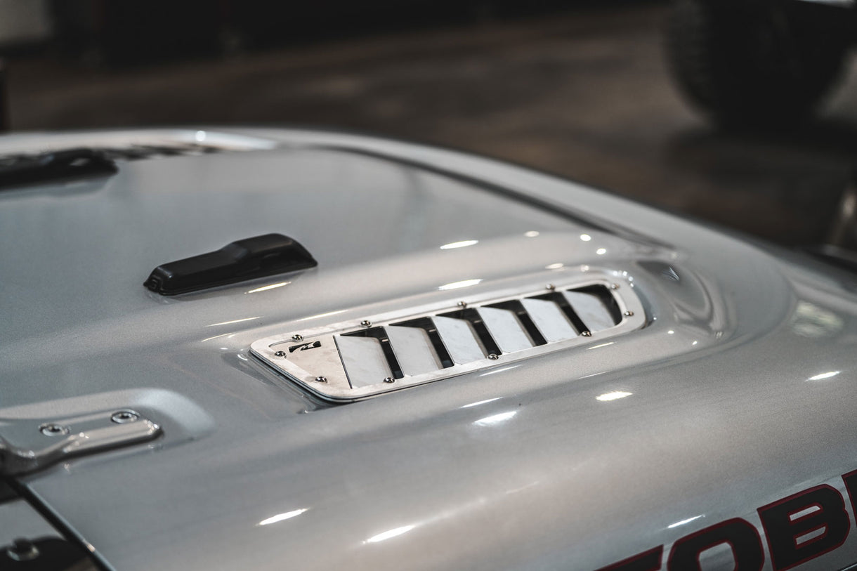 Hood Vent Kit for Jeep Rubicon JL/JLU/JT – Motobilt