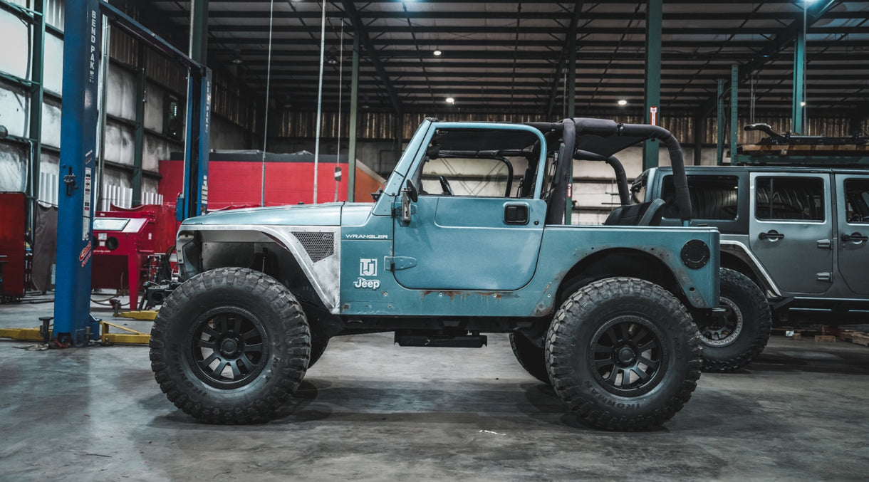 Aluminum Highline Front Fenders 2" Flare for Jeep TJ / LJ – Motobilt