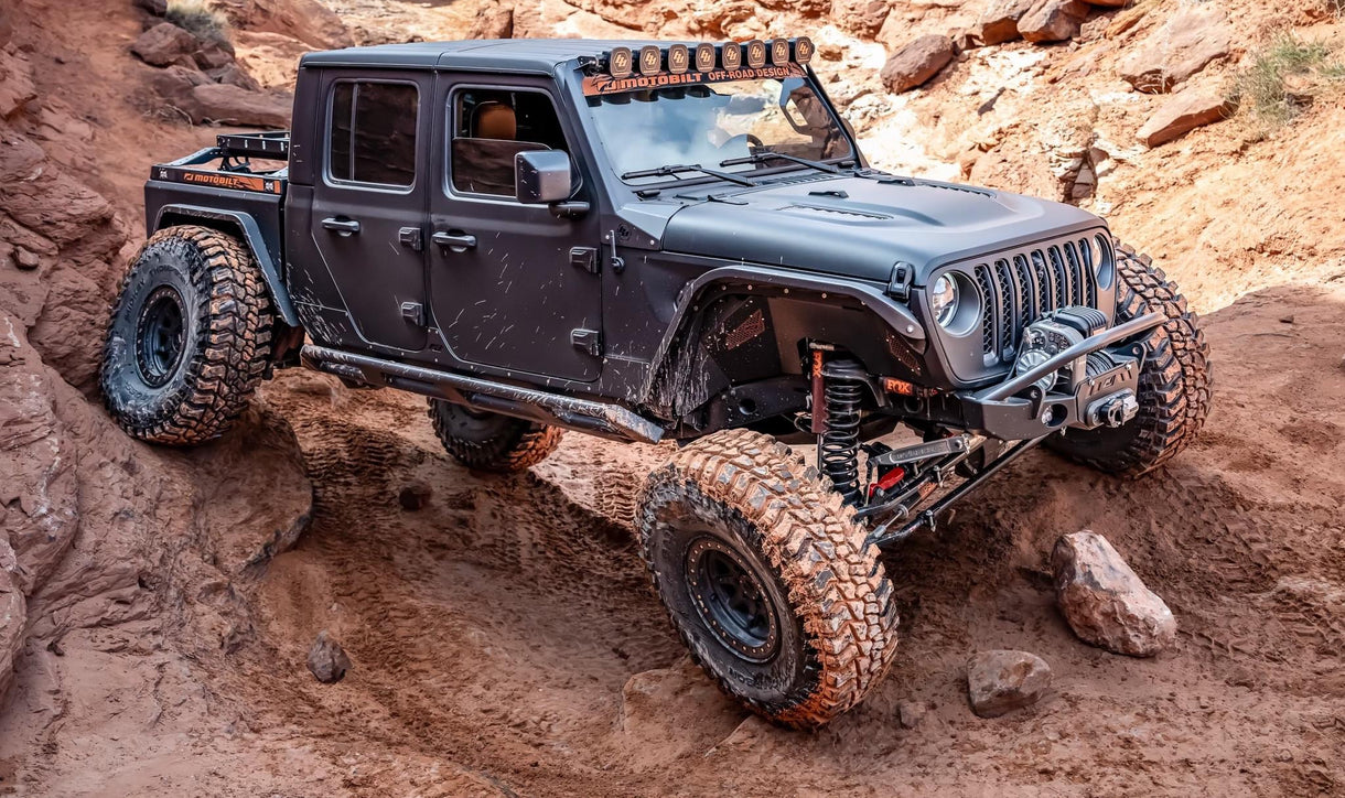 Frame Mounted Rocker Guards for Jeep JT Gladiator – Motobilt