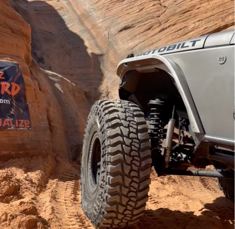Hatchet Highline Front Fenders for Jeep JK/JKU - Aluminum – Motobilt