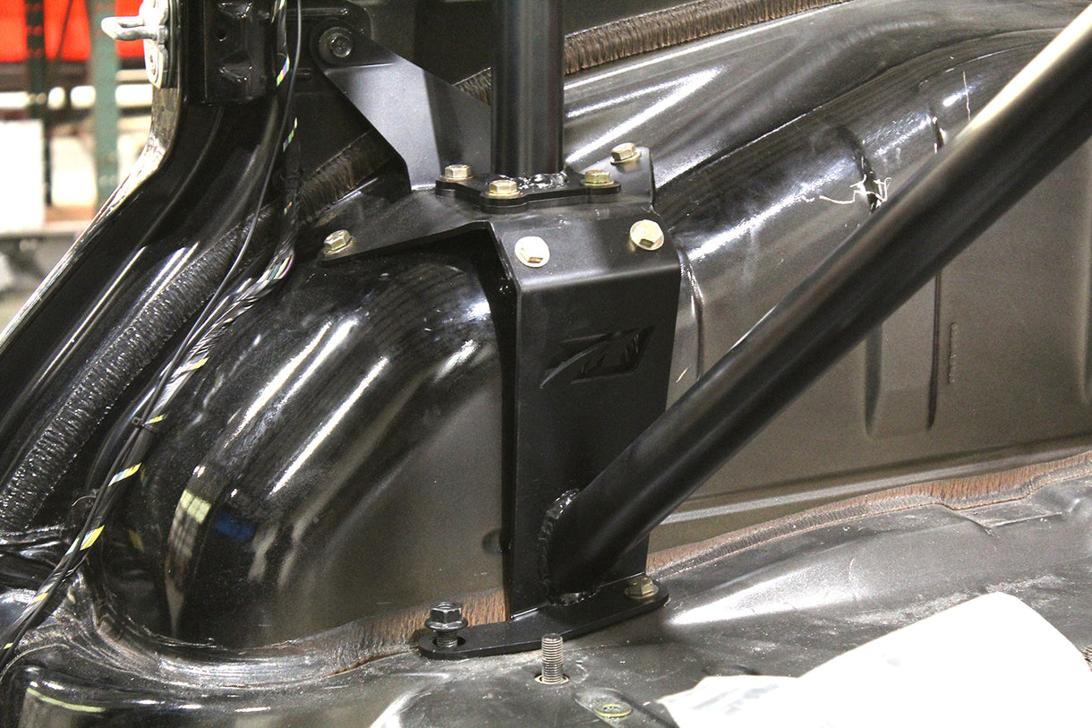 Roll Cage Kit for Jeep JKU – Motobilt